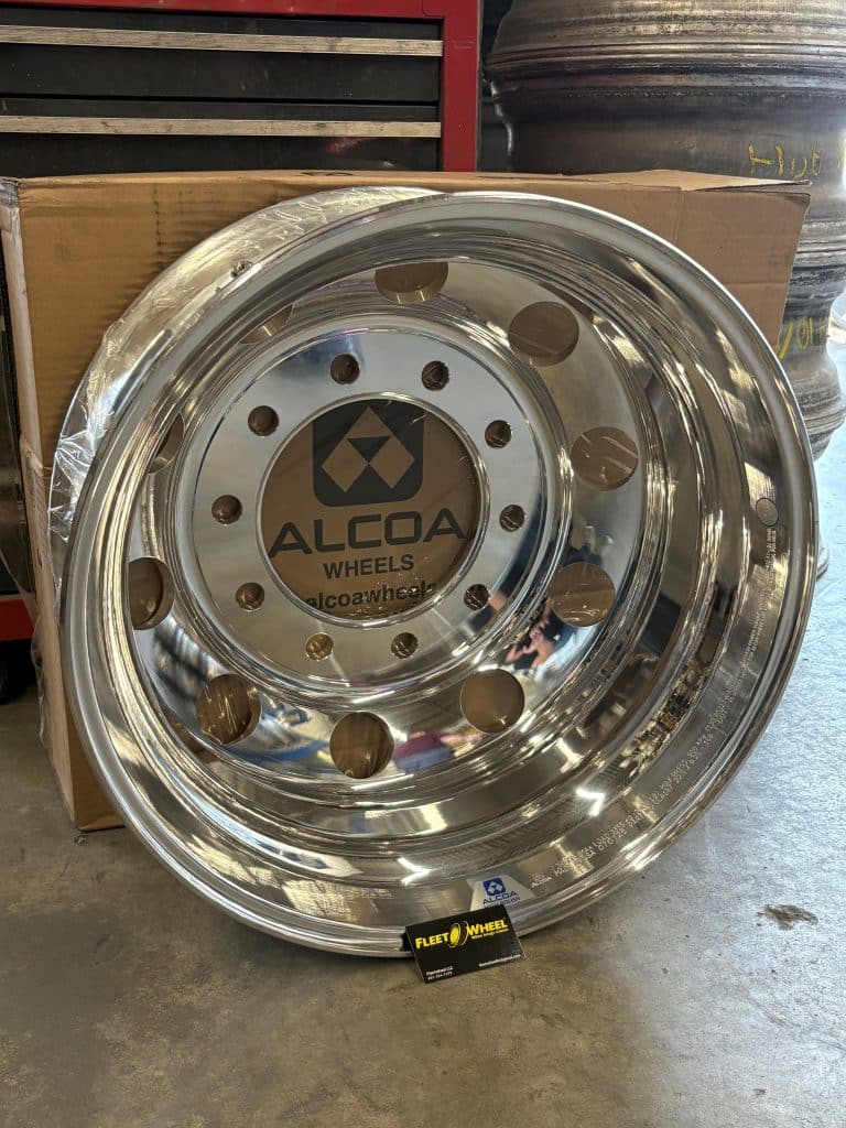 22.5 X 8.25 Alcoa Aluminum Wheel - Hub Pilot 285.75 Bolt Circle 881677 ...